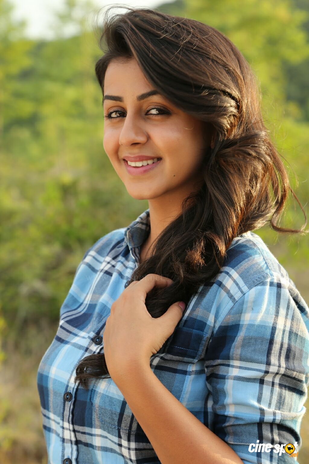 Maragadha Naanayam Wallpapers - Wallpaper Cave