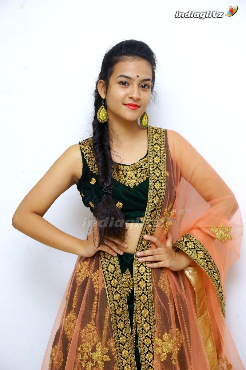 Sahithi Wallpapers - Wallpaper Cave