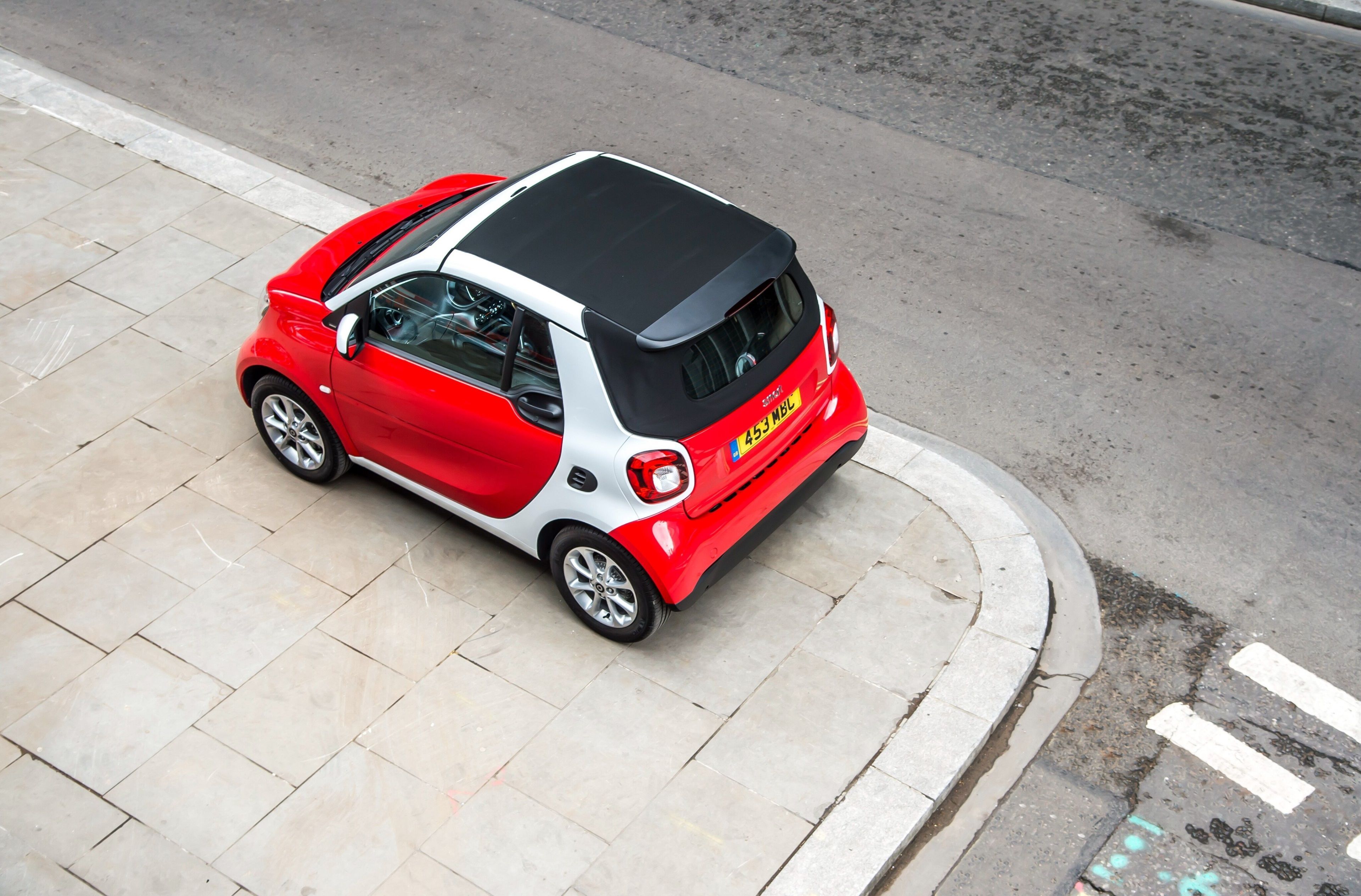 Smart Car Wallpapers - Wallpaper Cave