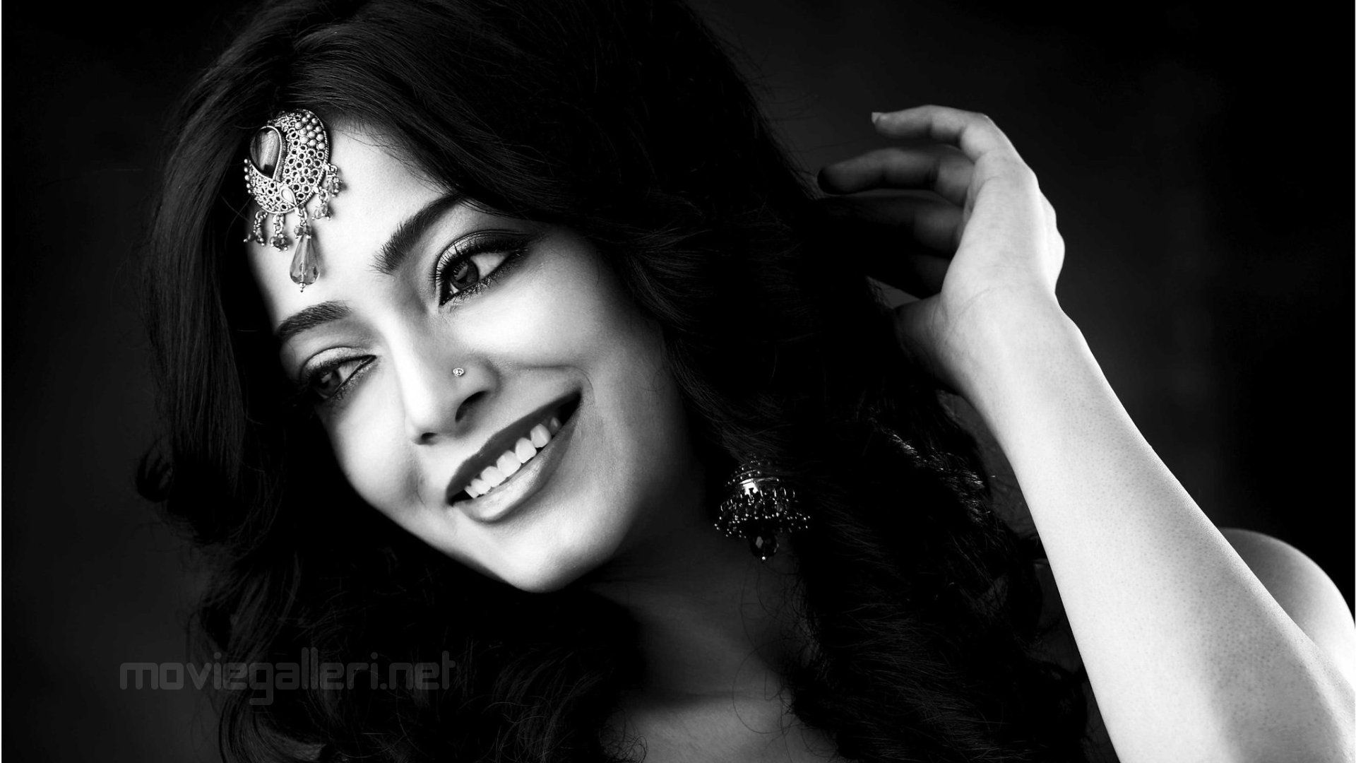 Janani Iyer Wallpapers - Wallpaper Cave