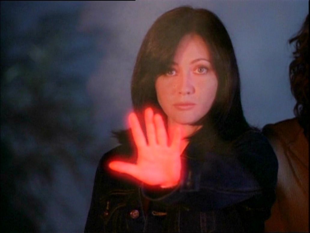 Prue Halliwell Wallpapers - Wallpaper Cave