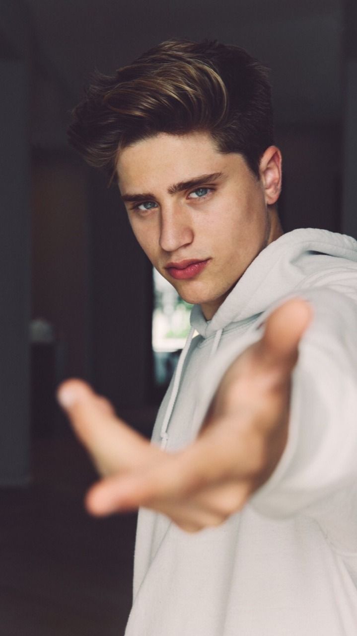 Iván Martinez Wallpapers - Wallpaper Cave