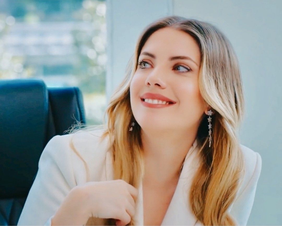 Eda Ece Wallpapers - Wallpaper Cave