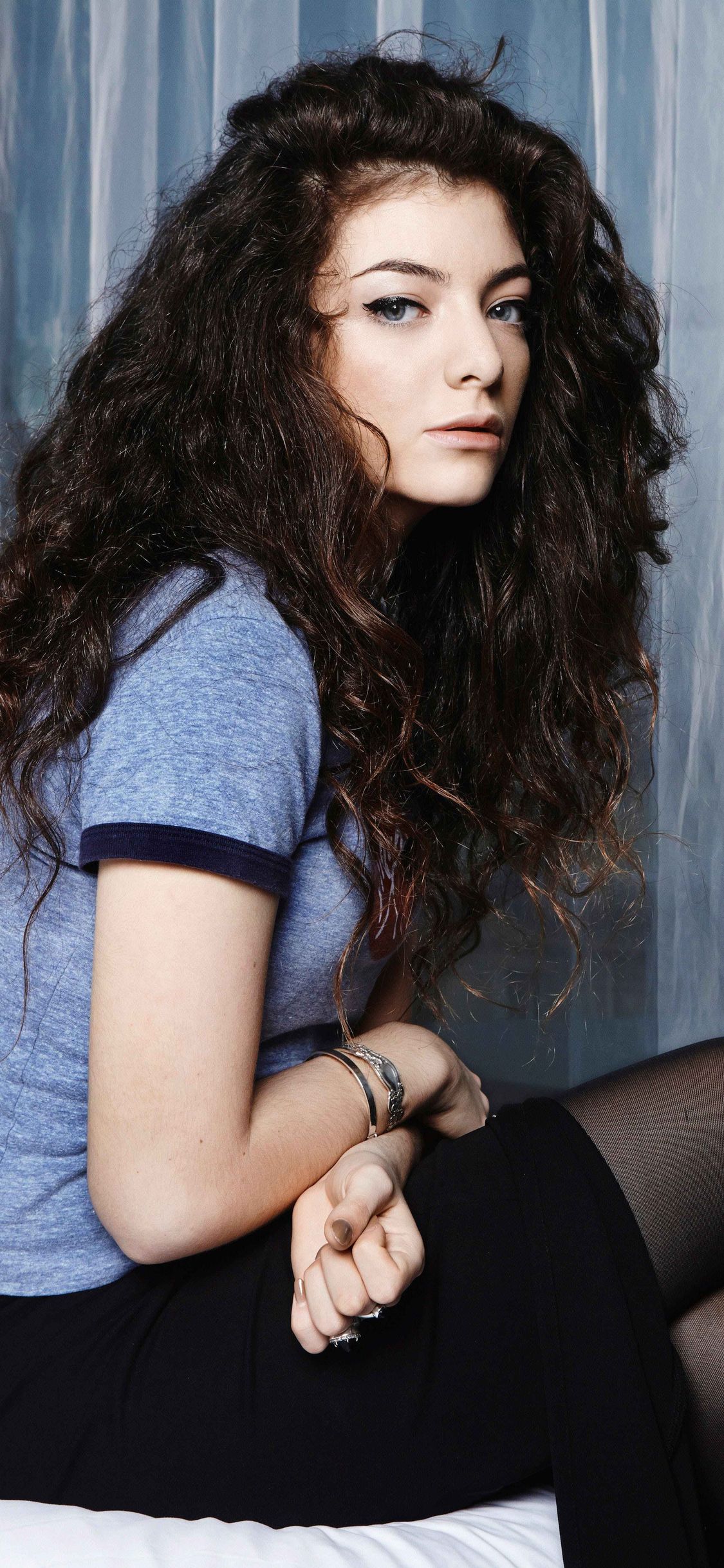 Lorde iPhone Wallpapers - Wallpaper Cave