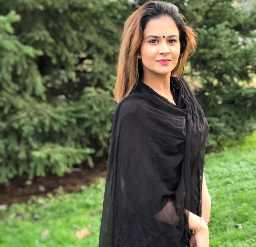 Roopi Gill Wallpapers - Wallpaper Cave