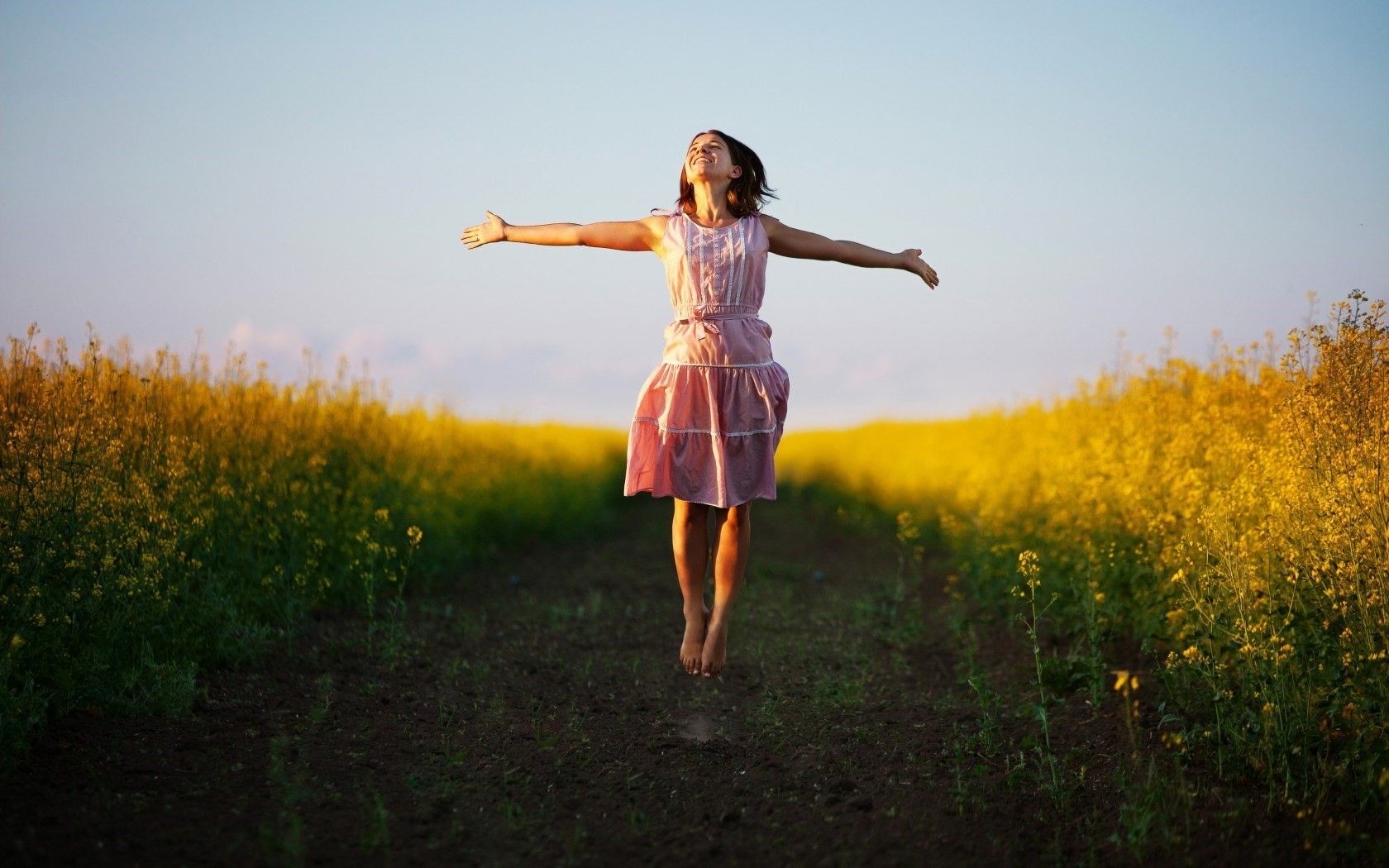 Floating Women Wallpapers - Wallpaper Cave