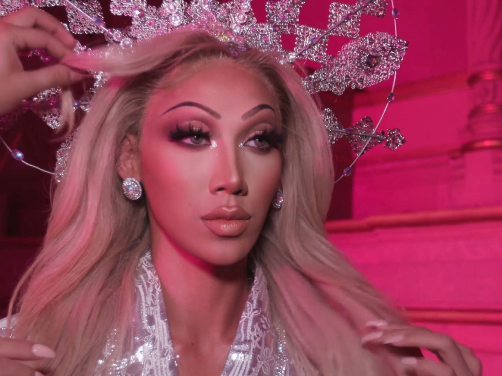 Plastique Tiara Wallpapers - Wallpaper Cave