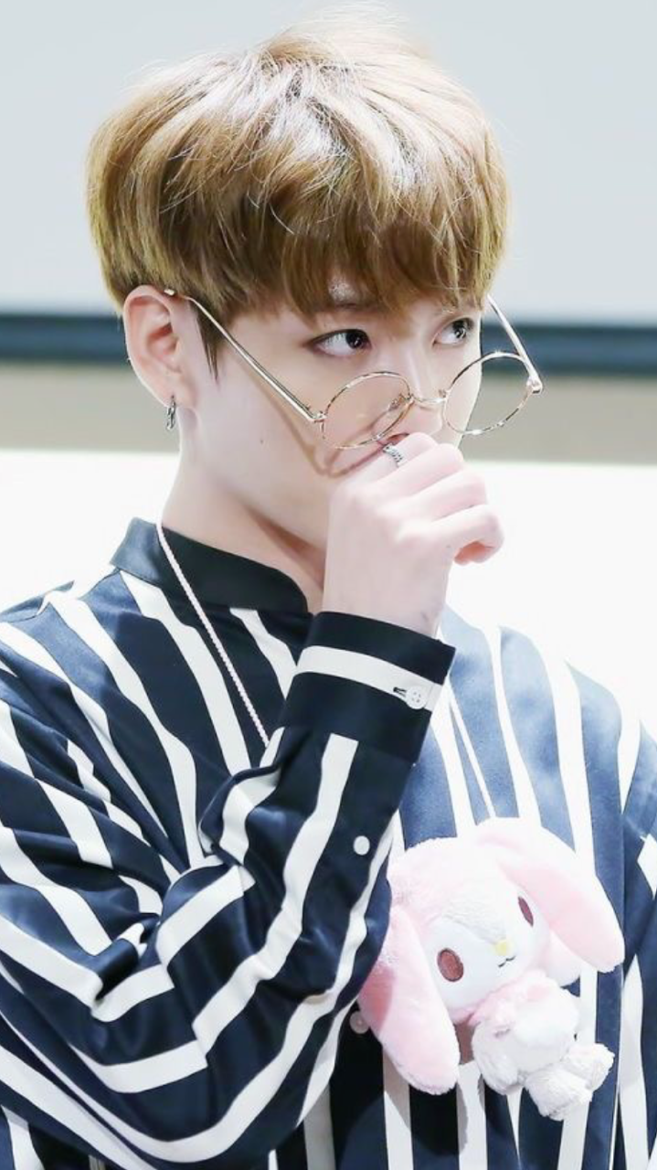 BTS Plush Wallpapers - Wallpaper Cave