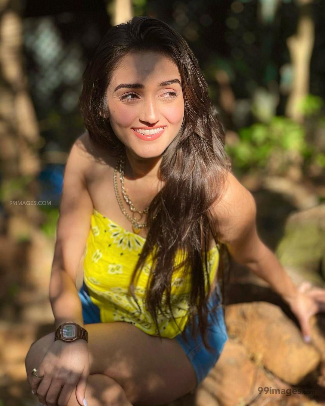 Tanya Sharma Wallpapers - Wallpaper Cave