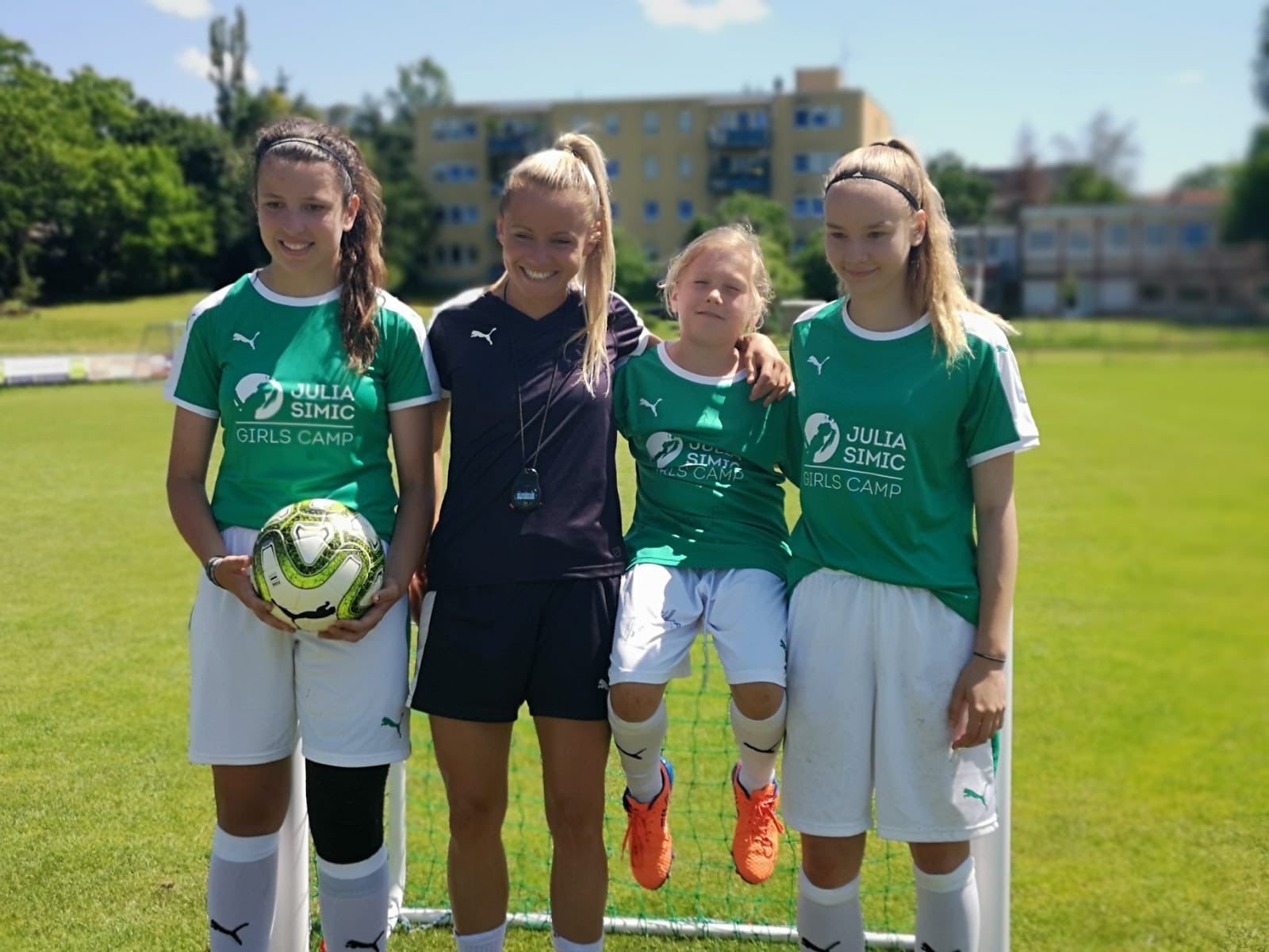 Julia Simic Wallpapers - Wallpaper Cave