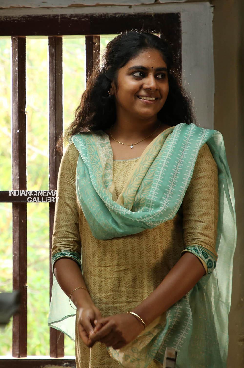 Nimisha Sajayan Wallpapers - Wallpaper Cave