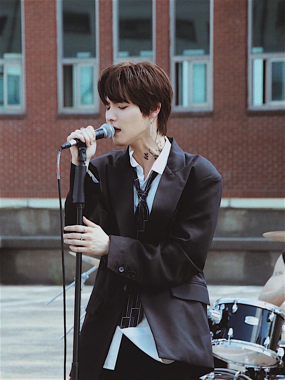 Onewe Yonghoon Wallpapers - Wallpaper Cave