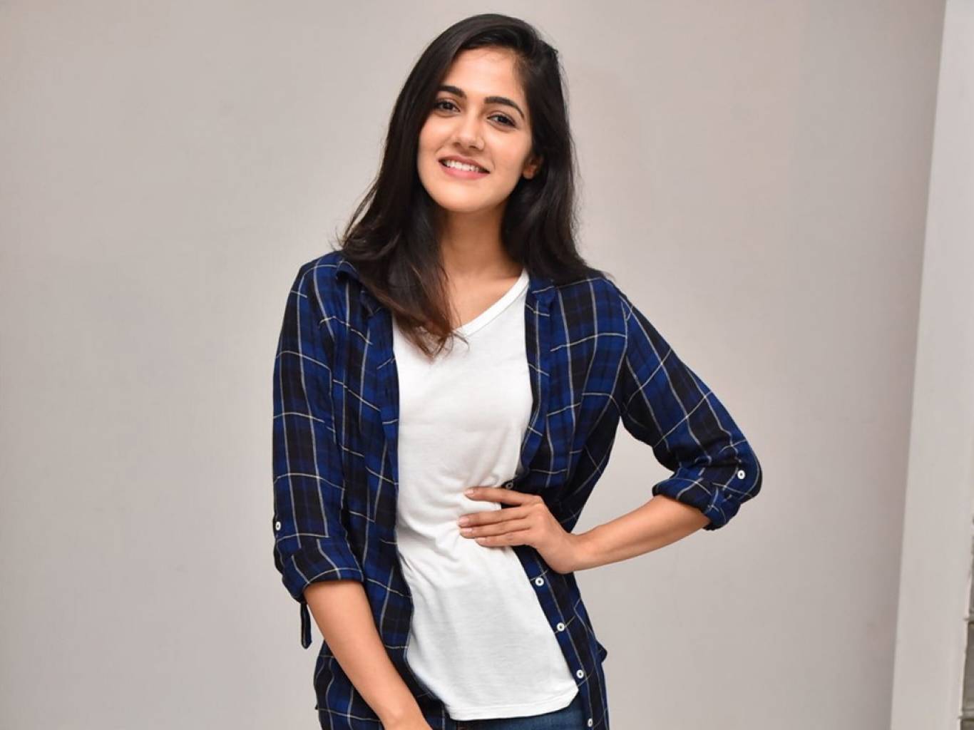 Simran Choudhary Wallpapers - Wallpaper Cave