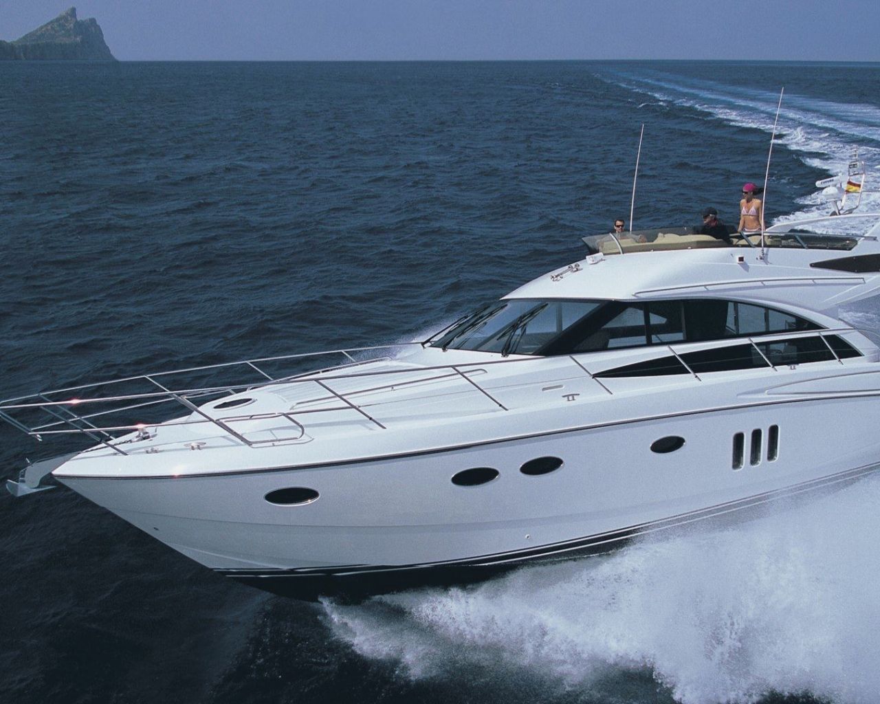 Speedboat Wallpapers - Wallpaper Cave