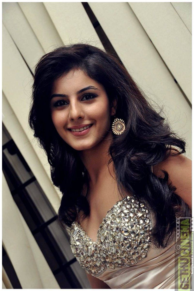Isha Talwar Phone Wallpapers - Wallpaper Cave