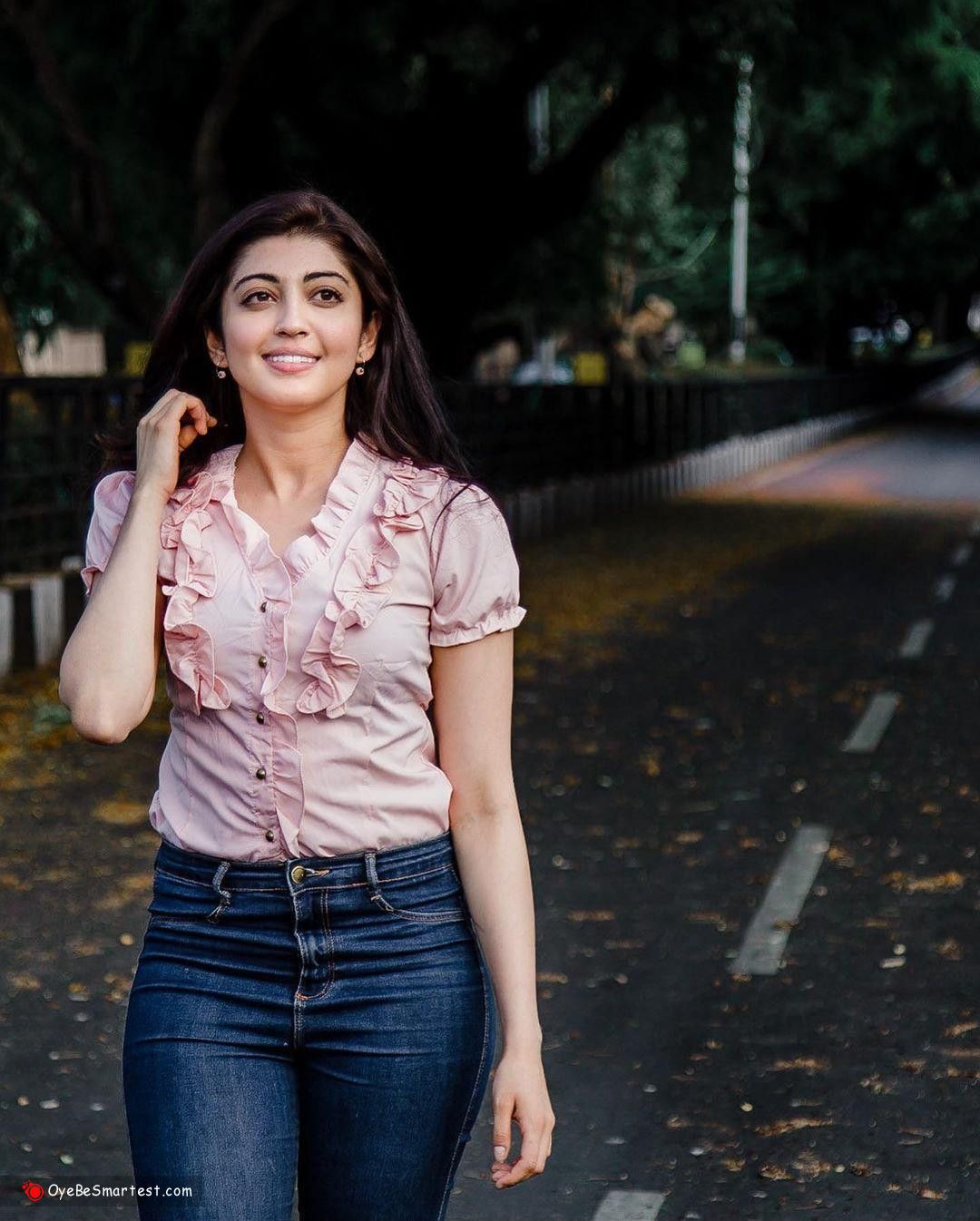 Pranitha Subhash iPhone Wallpapers - Wallpaper Cave