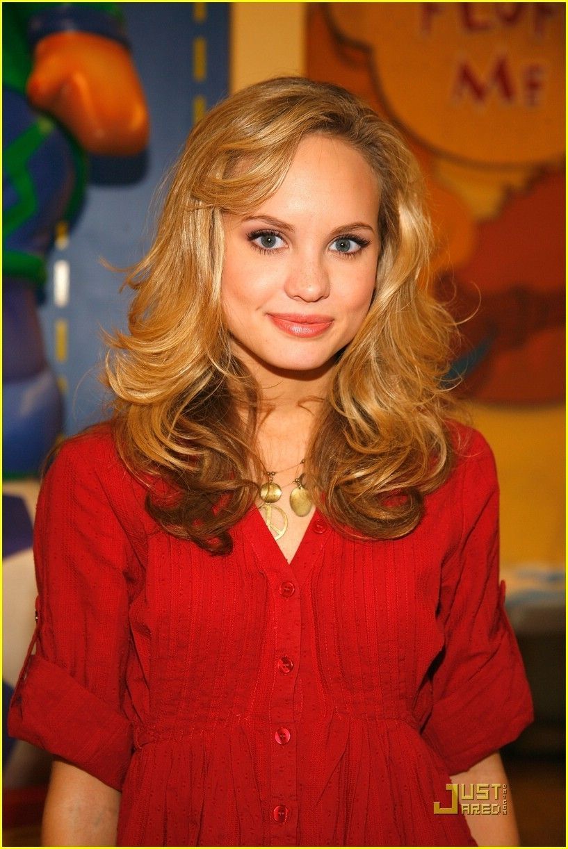Meaghan Martin Wallpapers - Wallpaper Cave