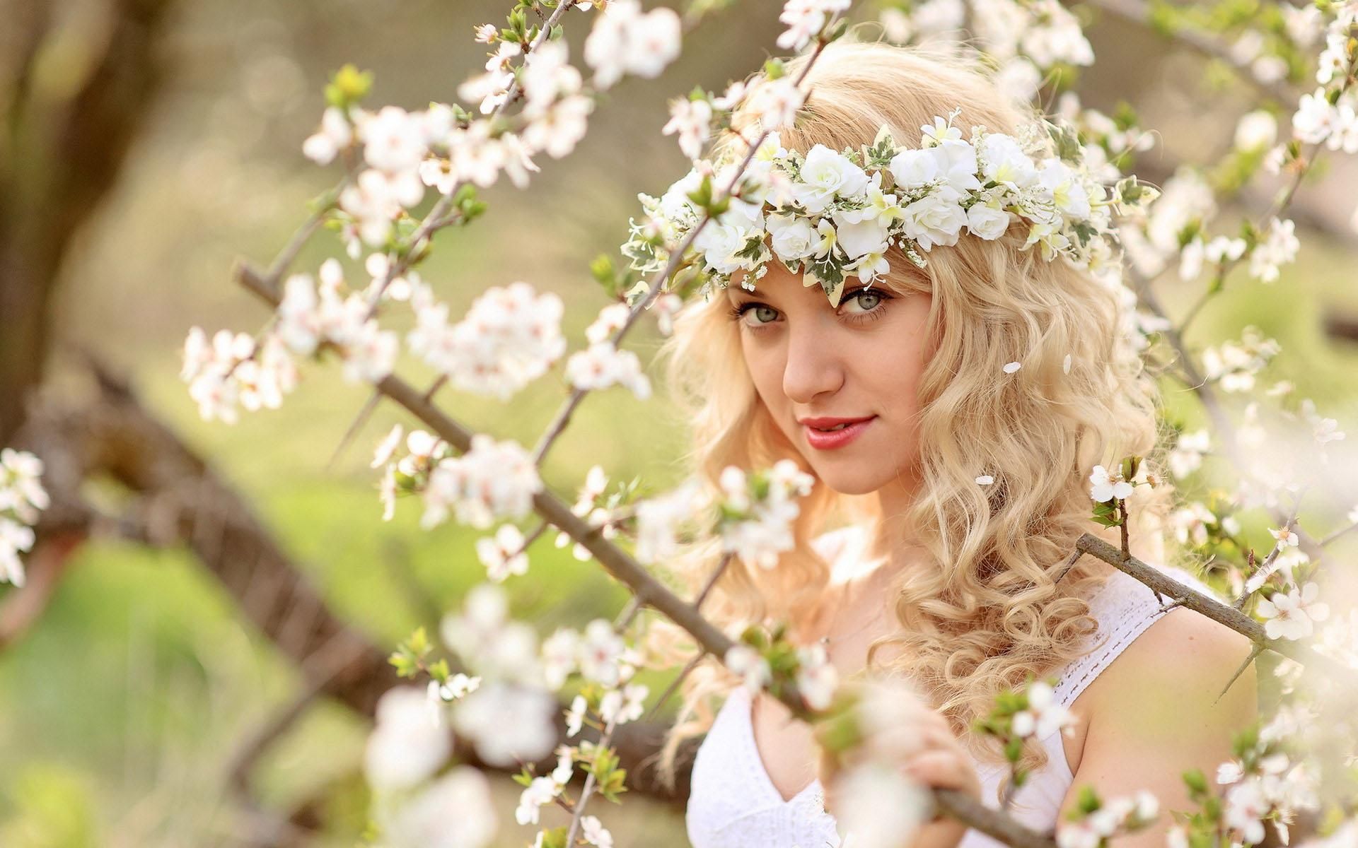 Women Flower Wallpapers - Wallpaper Cave