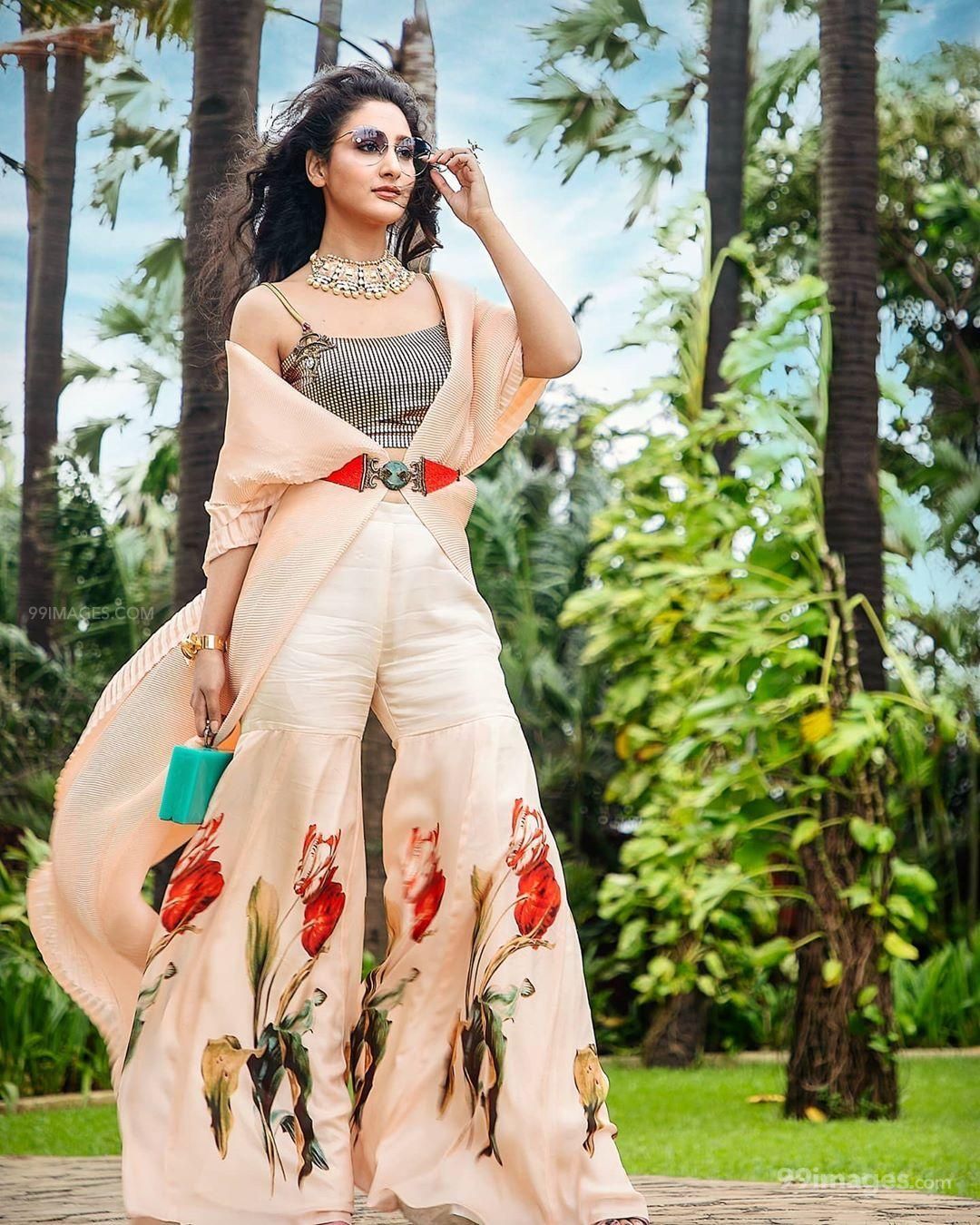 Shivya Pathania Wallpapers - Wallpaper Cave