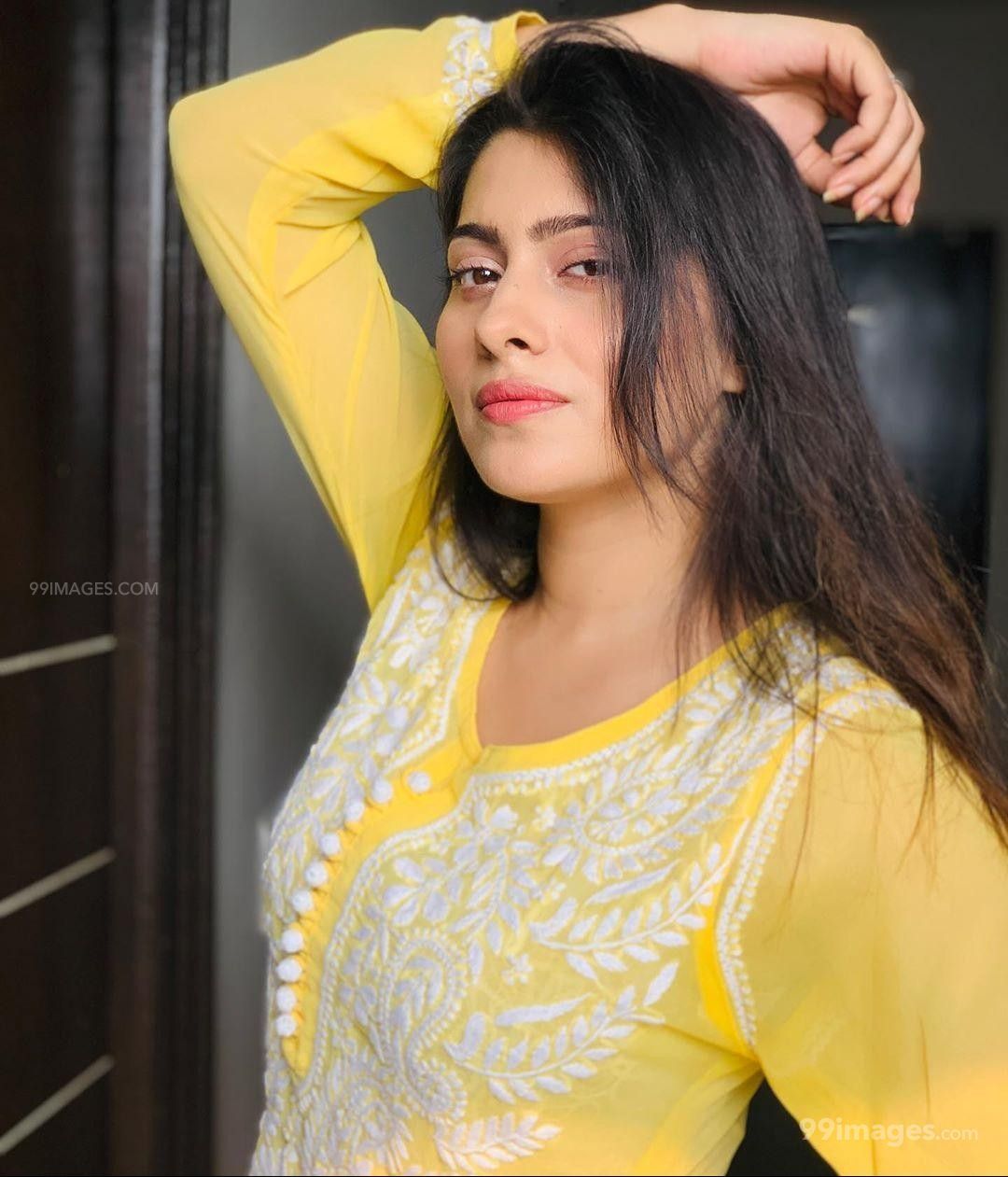 Aparna Dixit iPhone Wallpapers - Wallpaper Cave