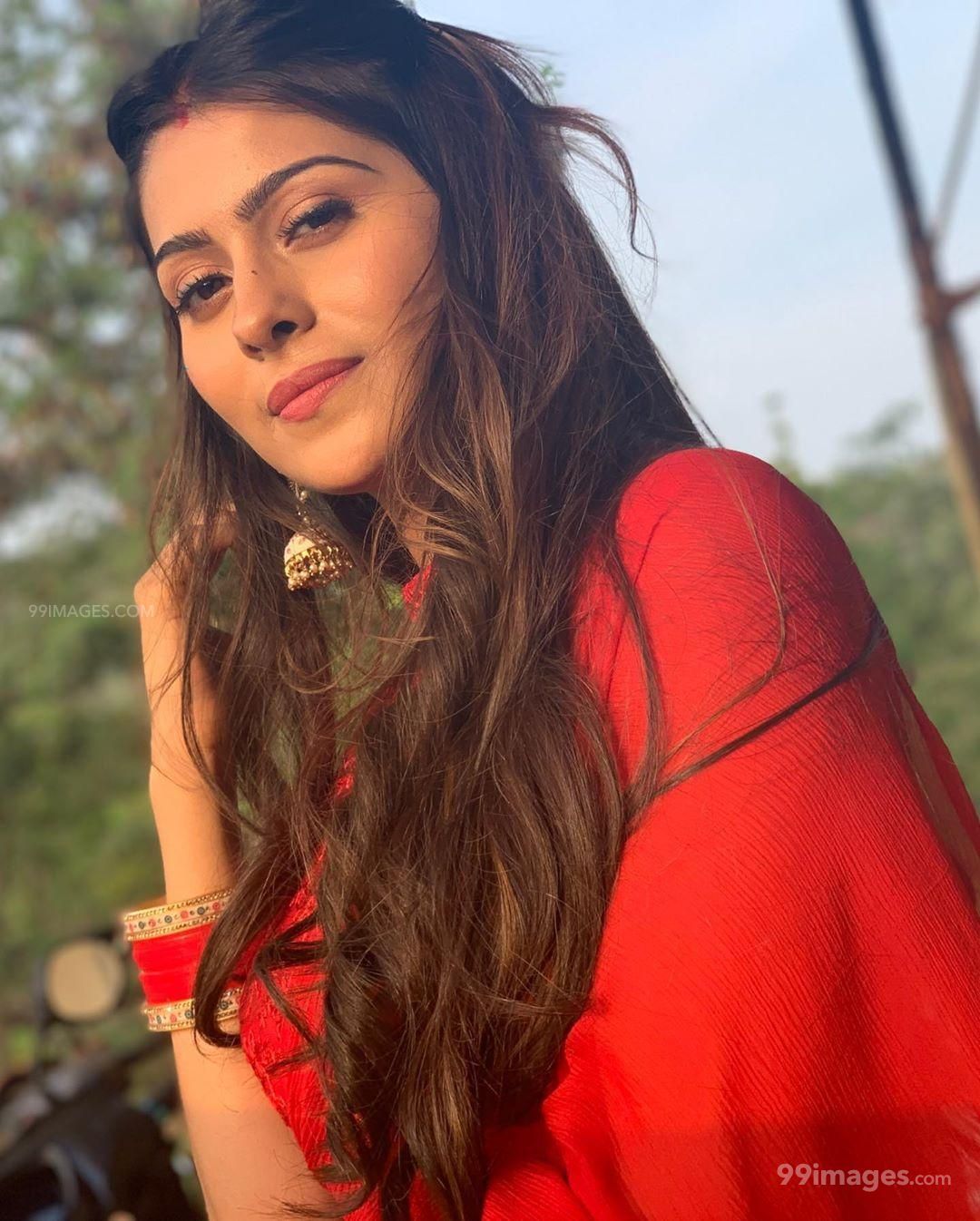 Aparna Dixit iPhone Wallpapers - Wallpaper Cave