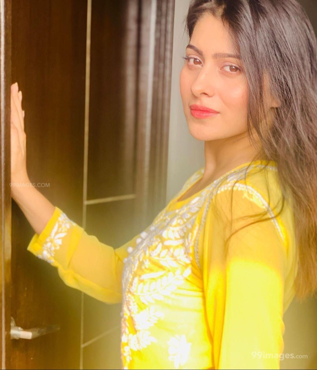 Aparna Dixit iPhone Wallpapers - Wallpaper Cave