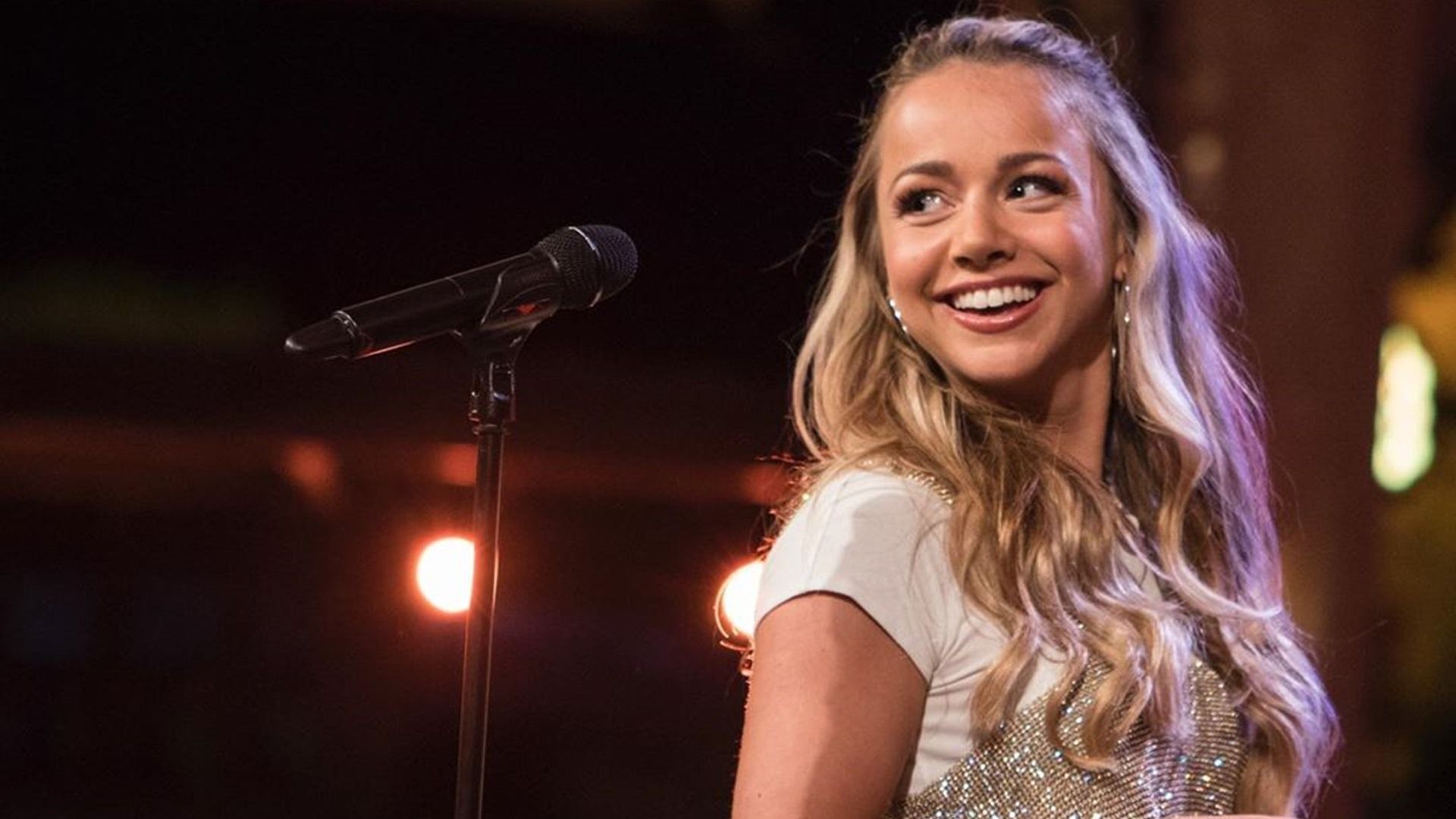 Emma Heesters Wallpapers - Wallpaper Cave