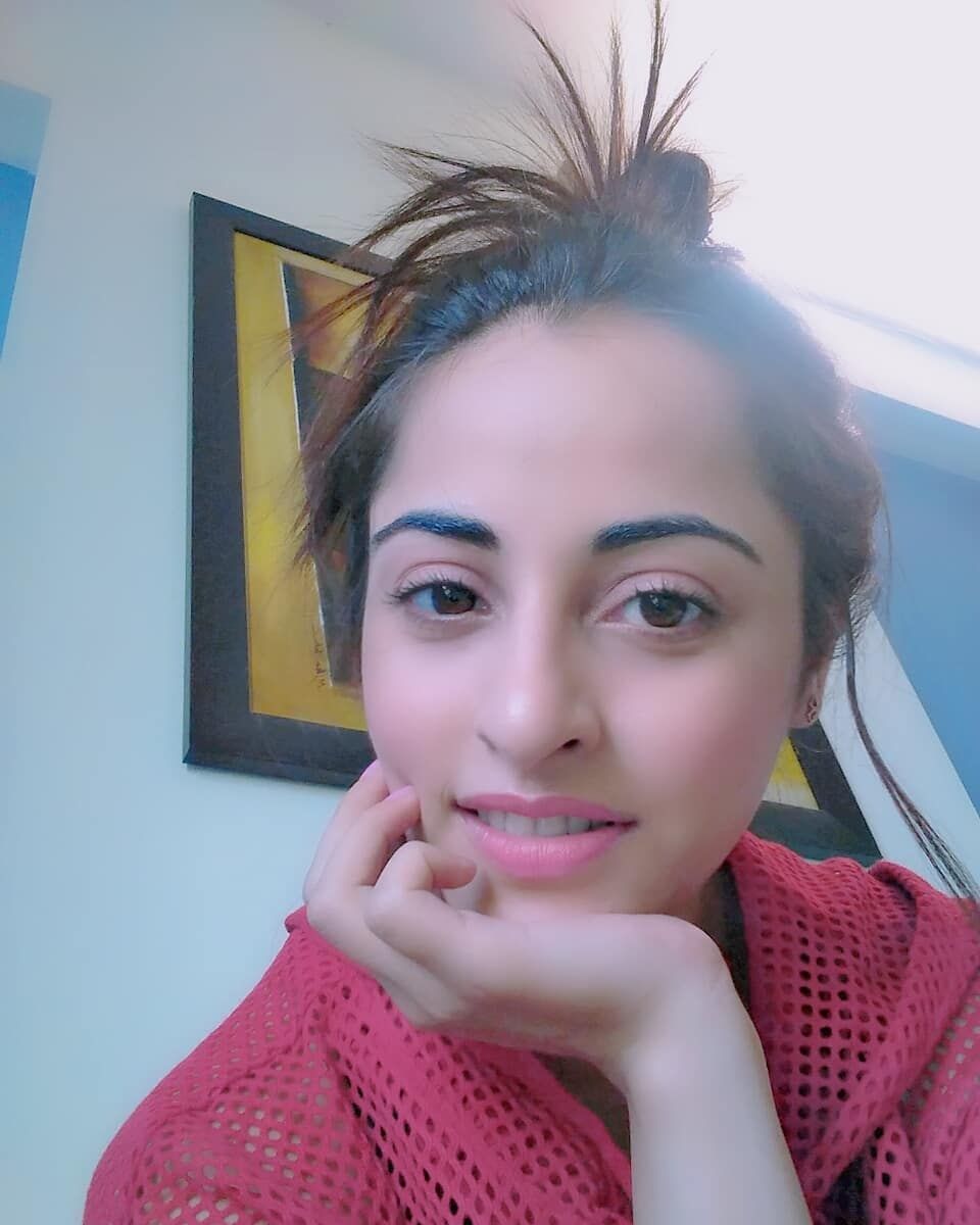 Niyati Fatnani Mobile Wallpapers - Wallpaper Cave