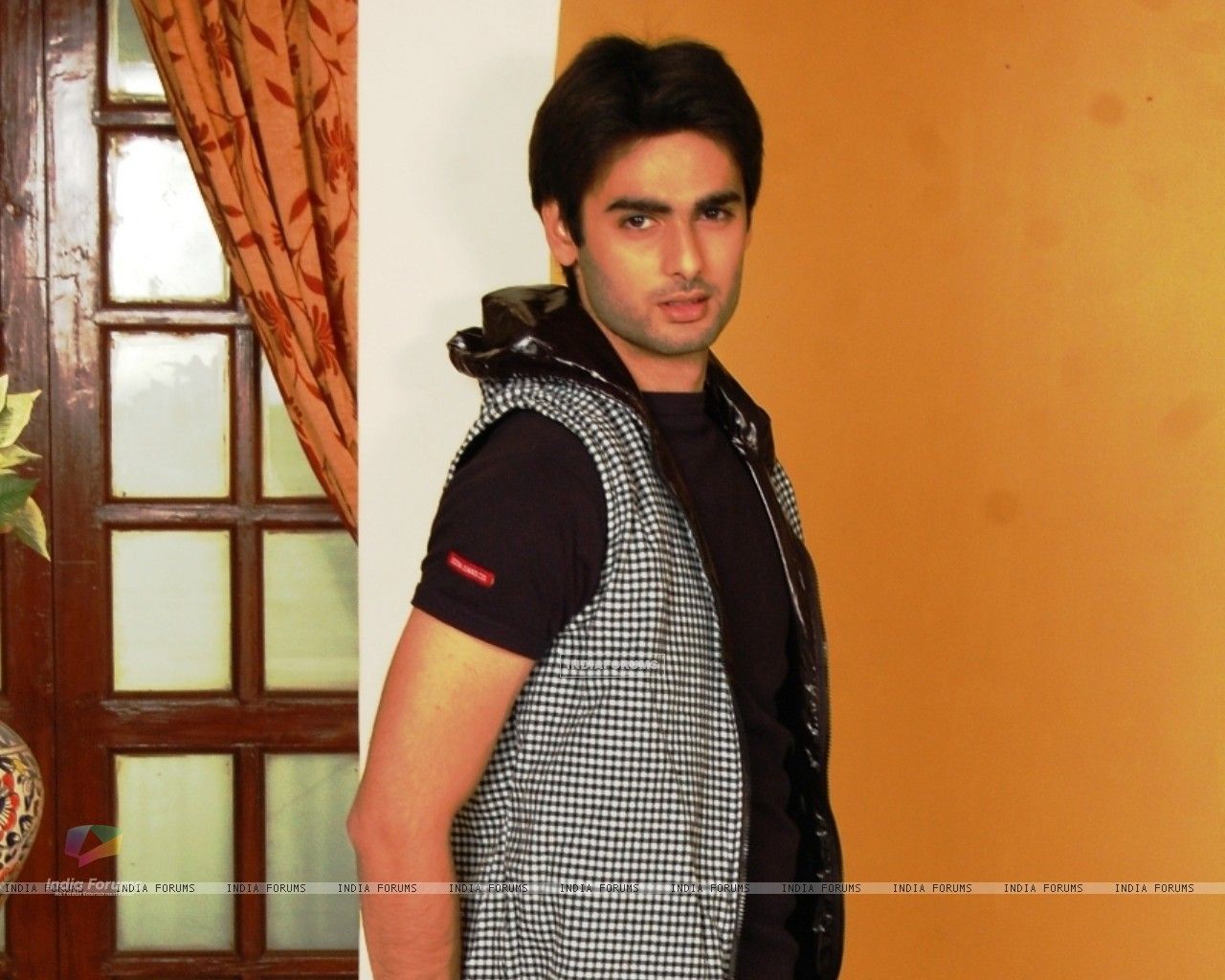 Varun Kapoor Wallpapers - Wallpaper Cave