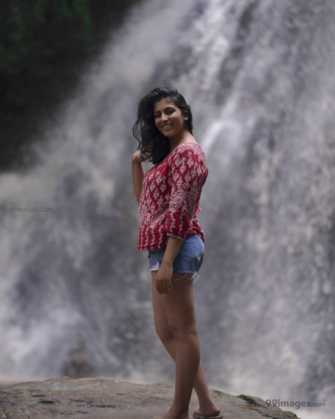 Kruthika Jayakumar Wallpapers - Wallpaper Cave