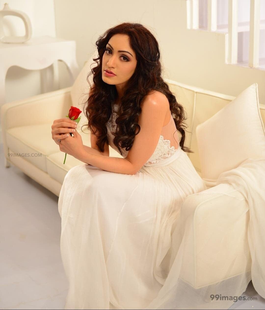 Khushali Kumar iPhone Wallpapers - Wallpaper Cave