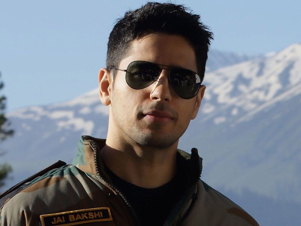 Aiyaary Wallpapers - Wallpaper Cave