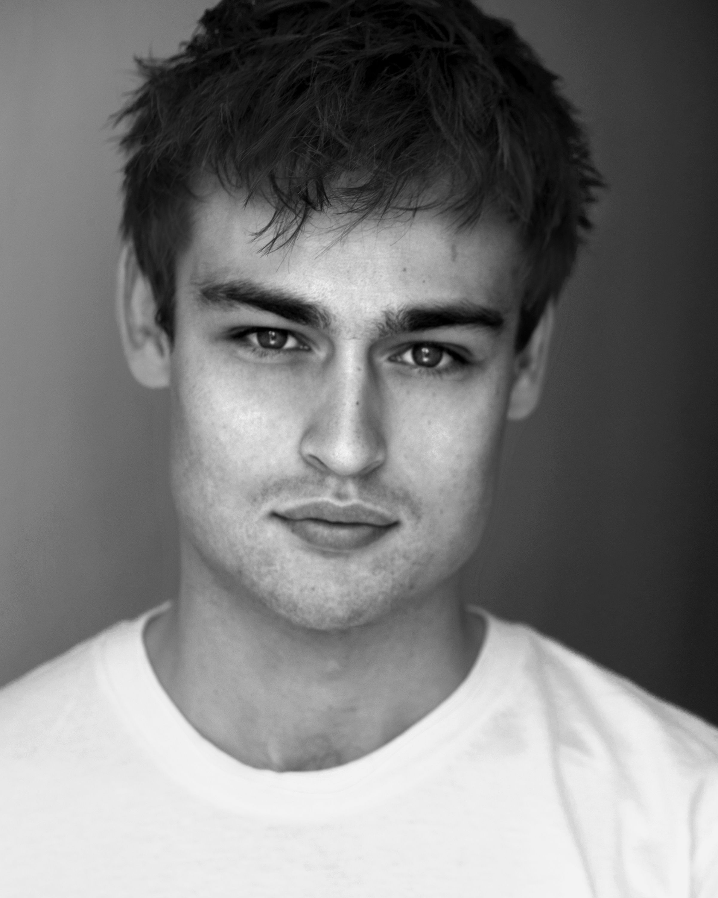 Douglas Booth Wallpapers - Wallpaper Cave