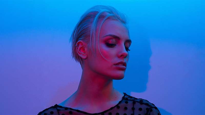 Wallis Day Wallpapers - Wallpaper Cave