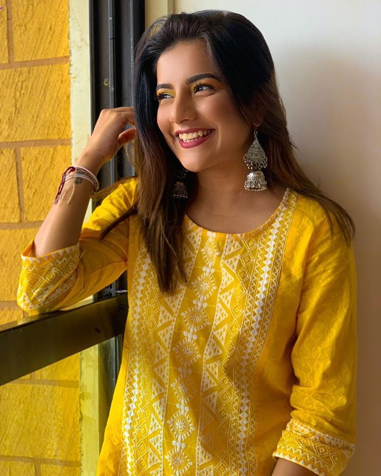 Mrunal Panchal Wallpapers - Wallpaper Cave