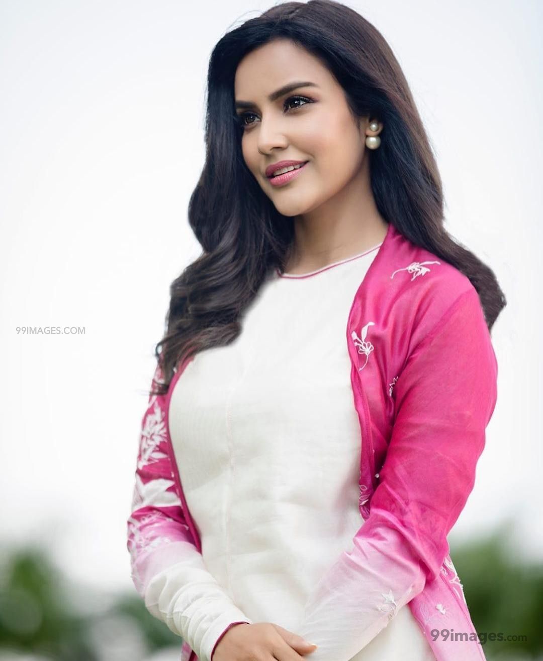 Priya Anand iPhone Wallpapers - Wallpaper Cave