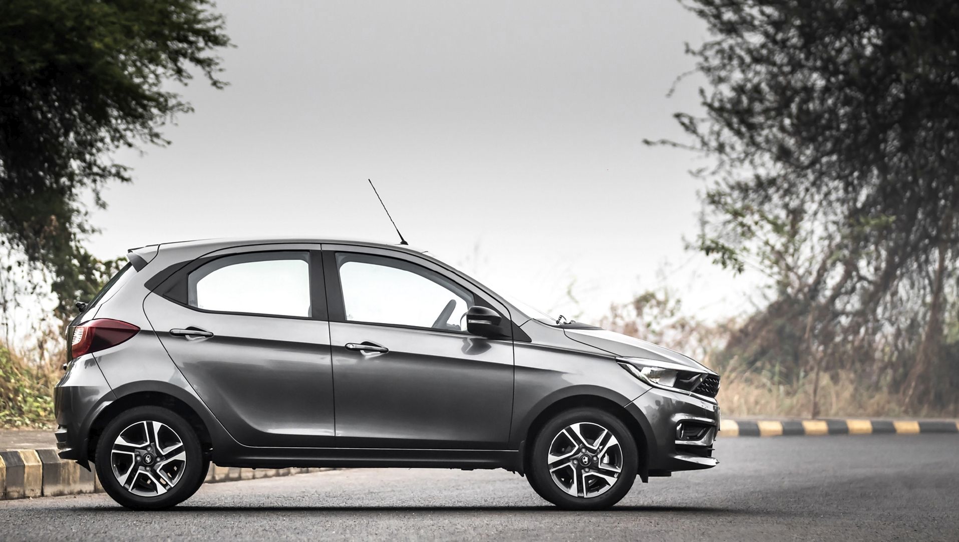 Tata Tiago Daytona Grey Wallpapers - Wallpaper Cave