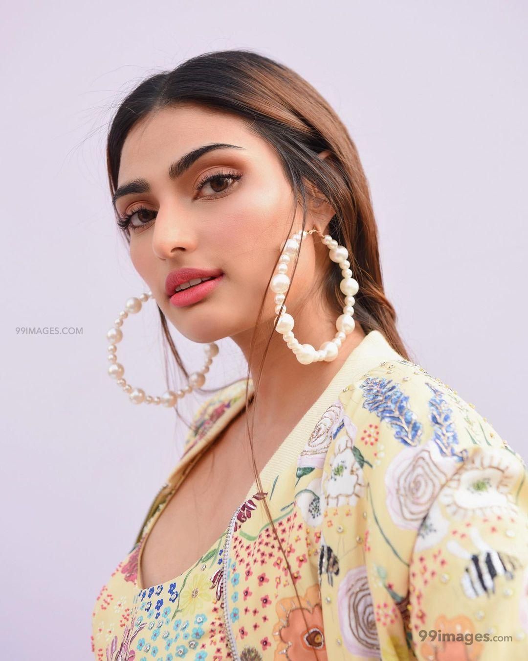 Athiya Shetty Phone Wallpapers - Wallpaper Cave