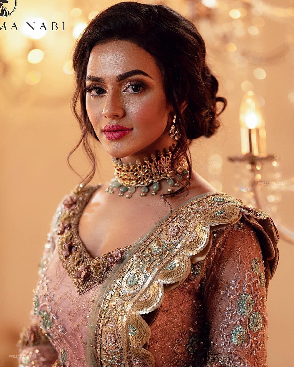 Nusrat Faria Wallpapers - Wallpaper Cave