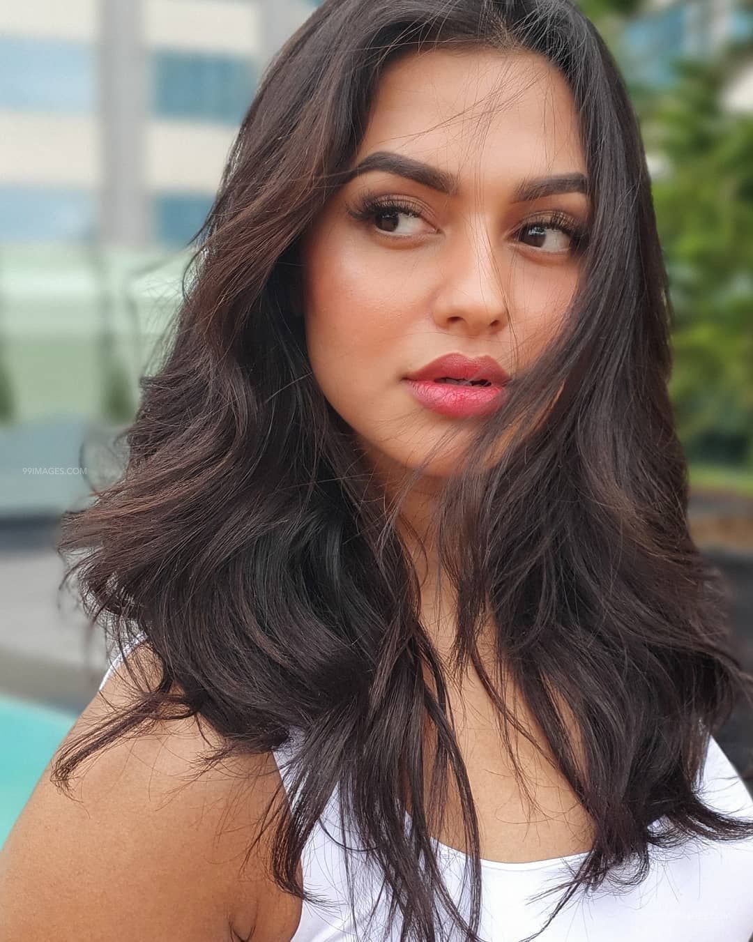 Nusrat Faria Wallpapers - Wallpaper Cave