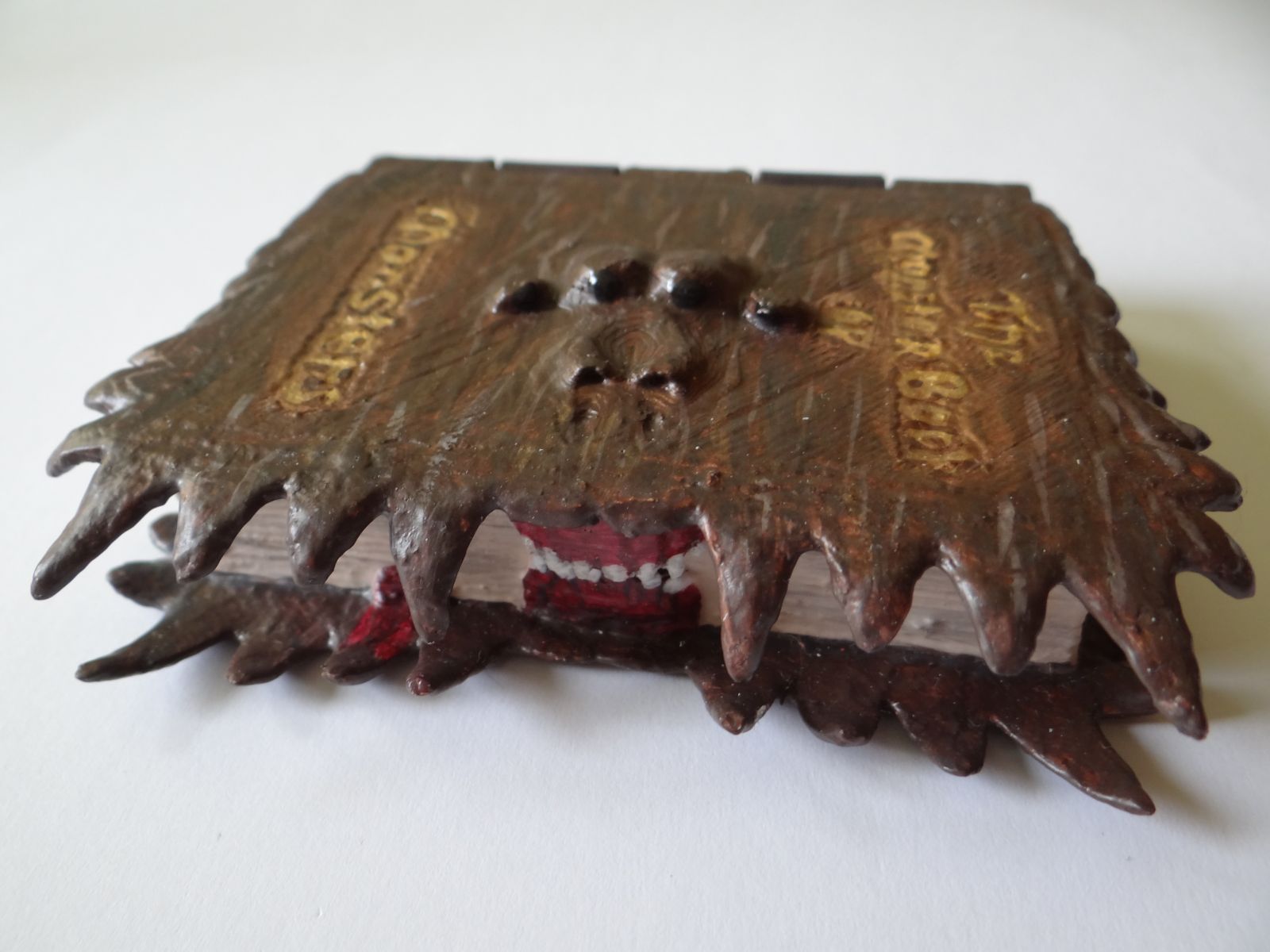 Monster Book Harry Potter Wallpapers - Wallpaper Cave