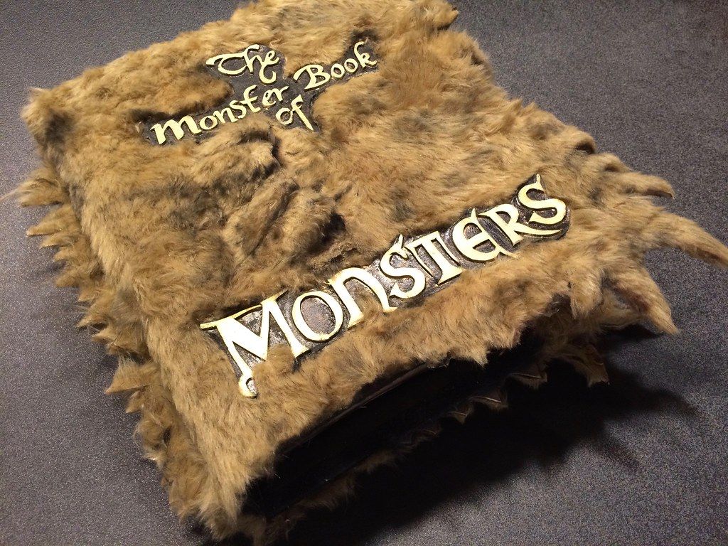 Monster Book Harry Potter Wallpapers - Wallpaper Cave