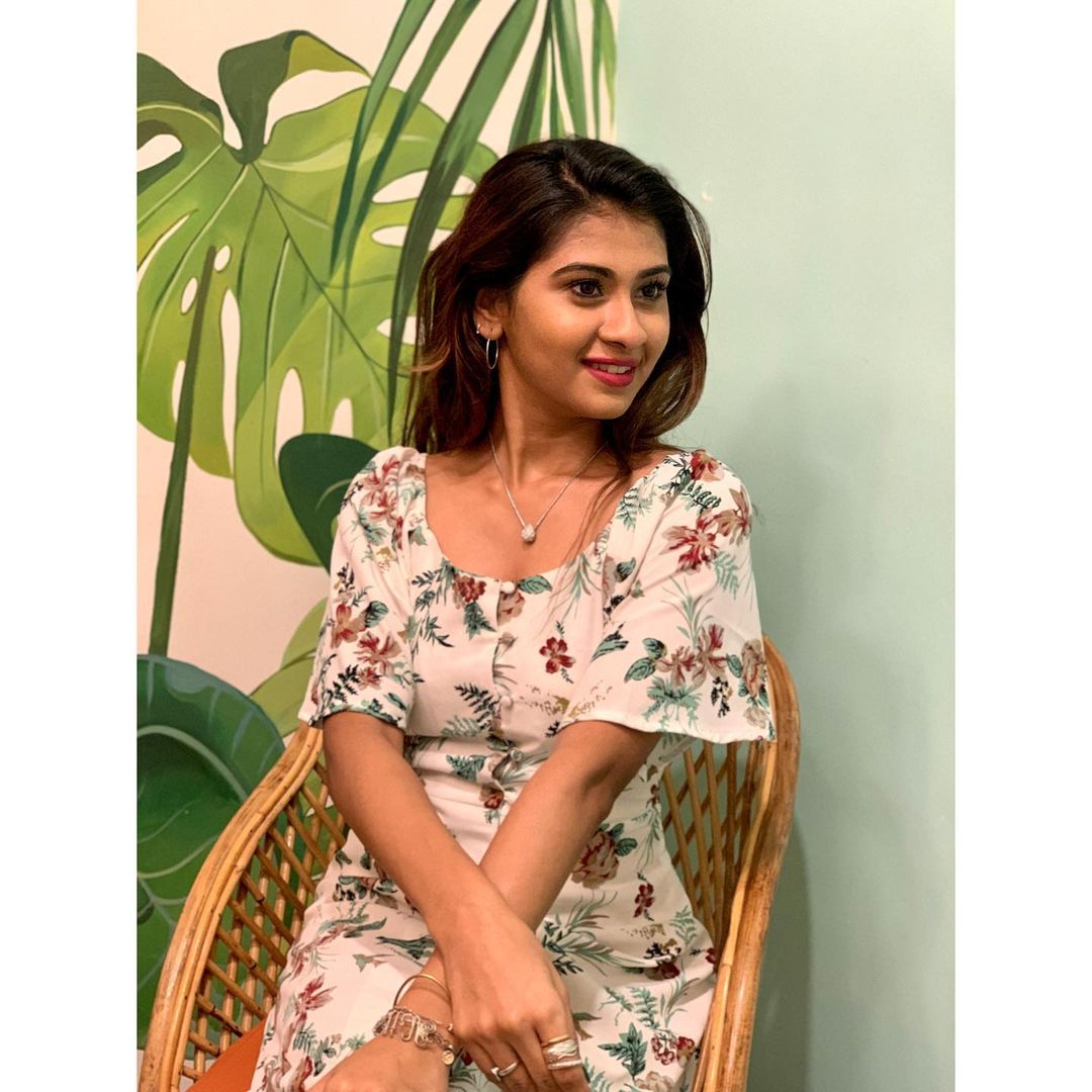 Nithyashree Venkataramanan Wallpapers - Wallpaper Cave