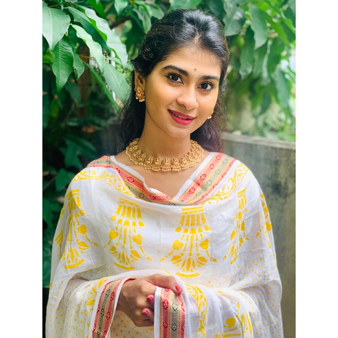 Nithyashree Venkataramanan Wallpapers - Wallpaper Cave