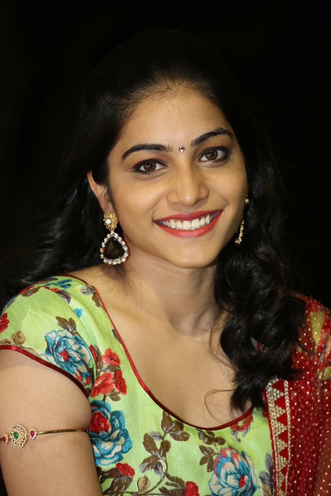 Punarnavi Bhupalam Wallpapers - Wallpaper Cave