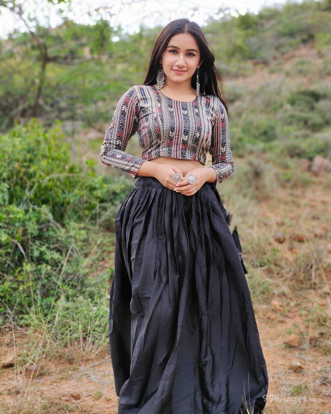 Raveena Daha Wallpapers - Wallpaper Cave