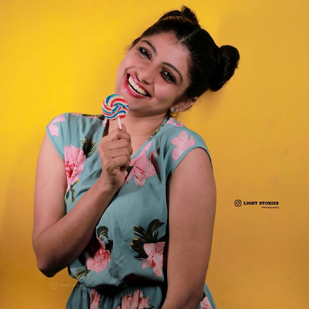 Shruthi Rajanikanth Wallpapers - Wallpaper Cave