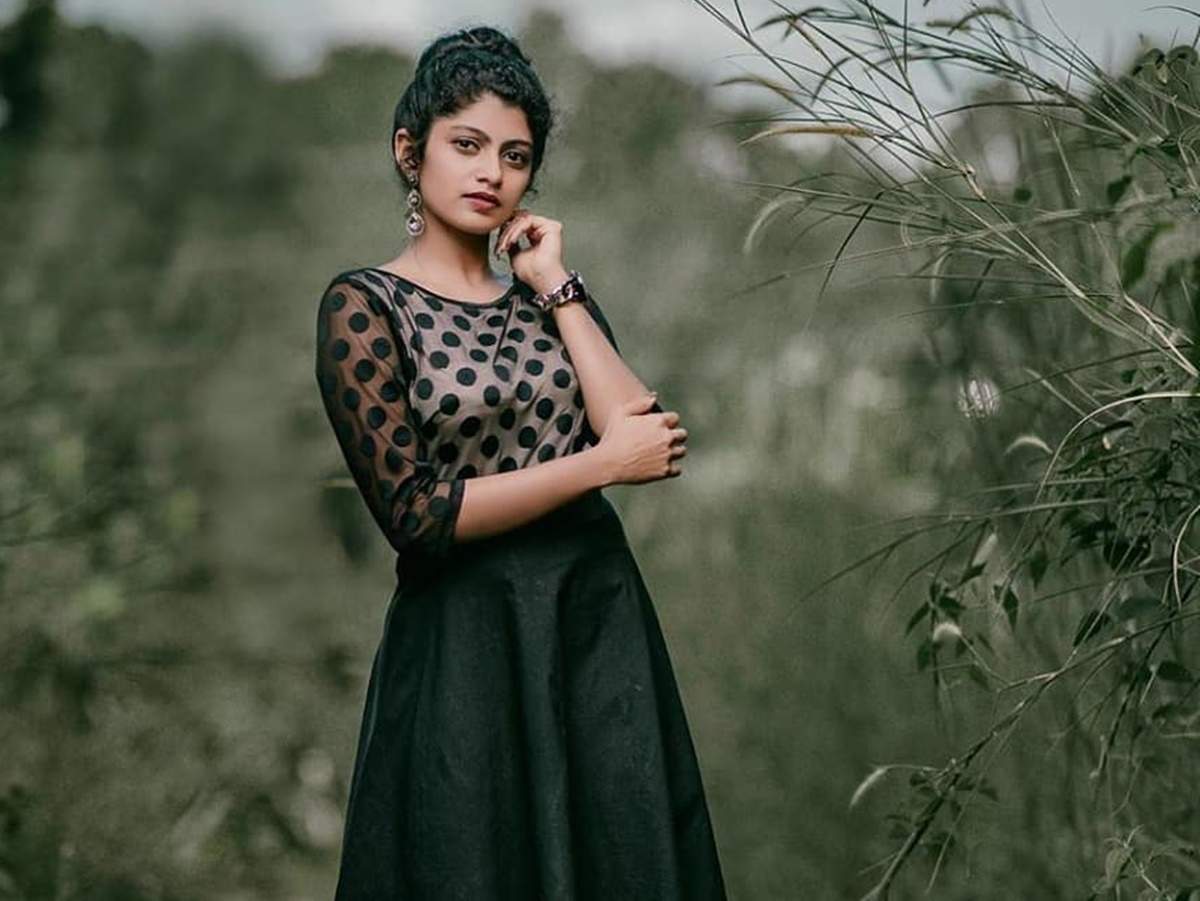 Shruthi Rajanikanth Wallpapers - Wallpaper Cave