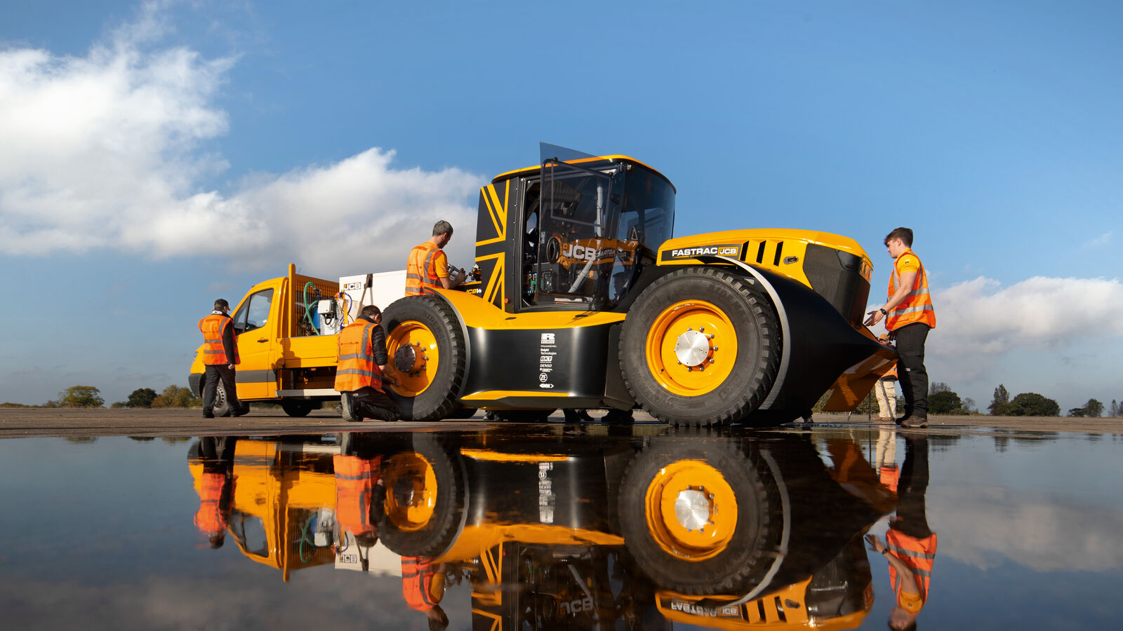 JCB Fastrac Wallpapers - Wallpaper Cave