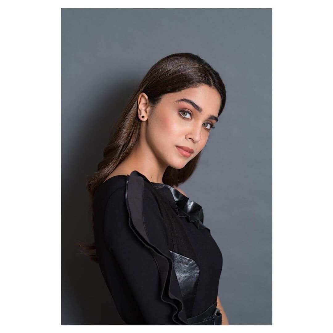 Sharvari Wagh Wallpapers - Wallpaper Cave